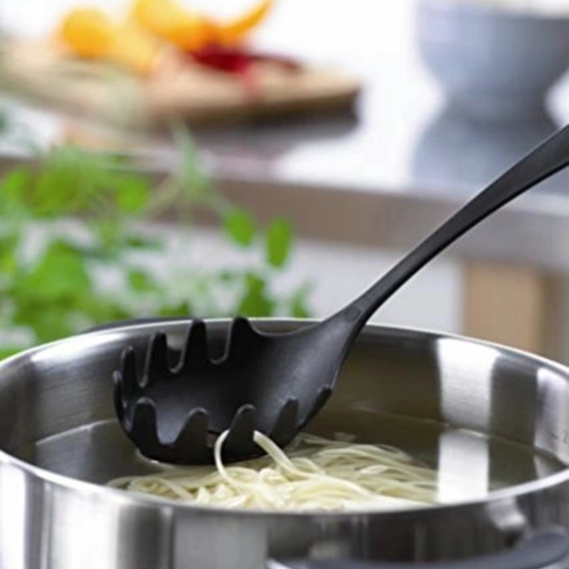 Kουτάλα Μακαρονιών Με Δοσομετρητή Fiskars Essential Pasta Spoon 28,5cm ...